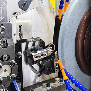 Outer Diameter Grinding Machine For Roller – Dongyi Machinery